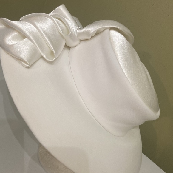 Ms. Divine | Accessories | Beautiful Snow White Dresschurch Hat By Ms ...